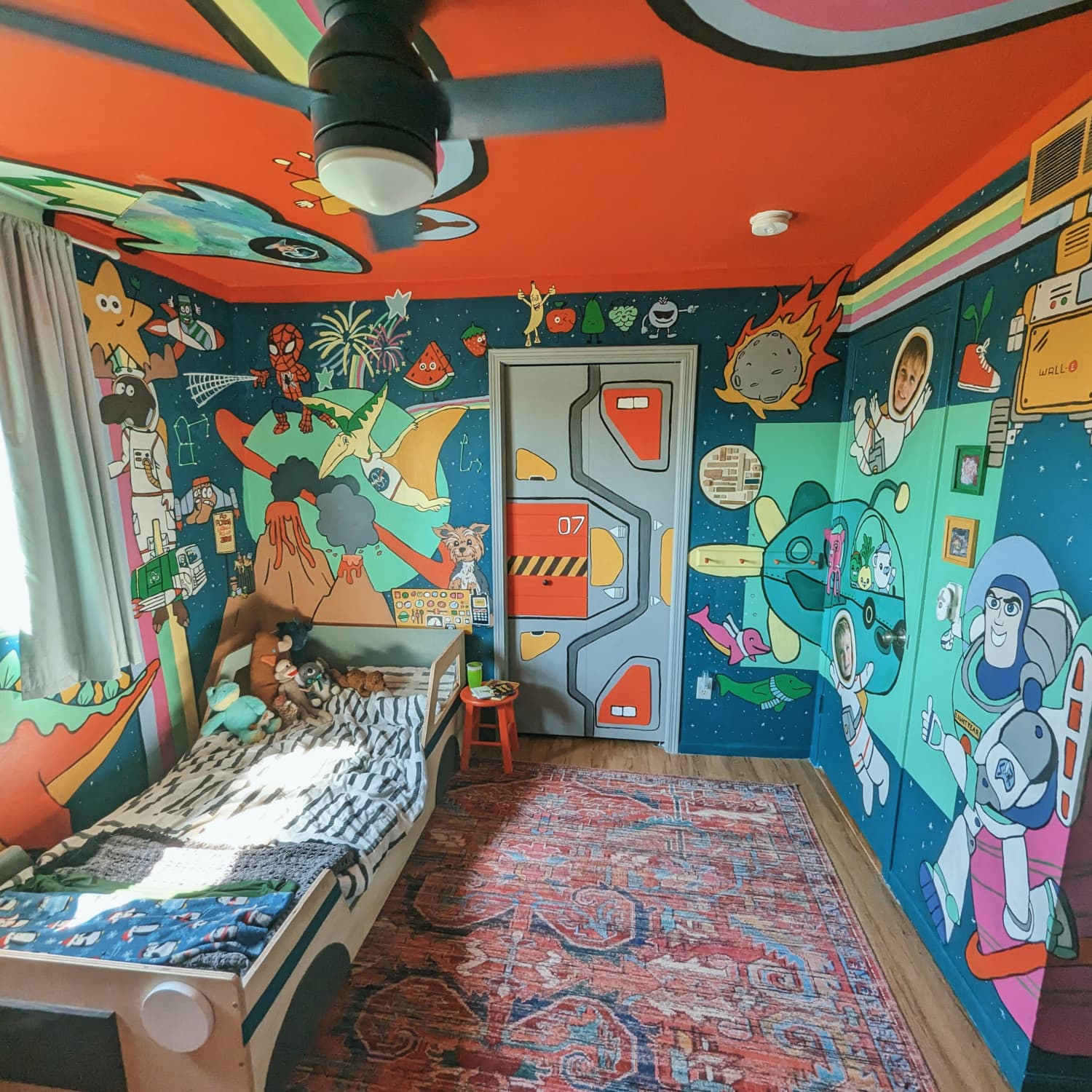 Amazing Hand Painted Kids Room Wall Art Ideas Cubby